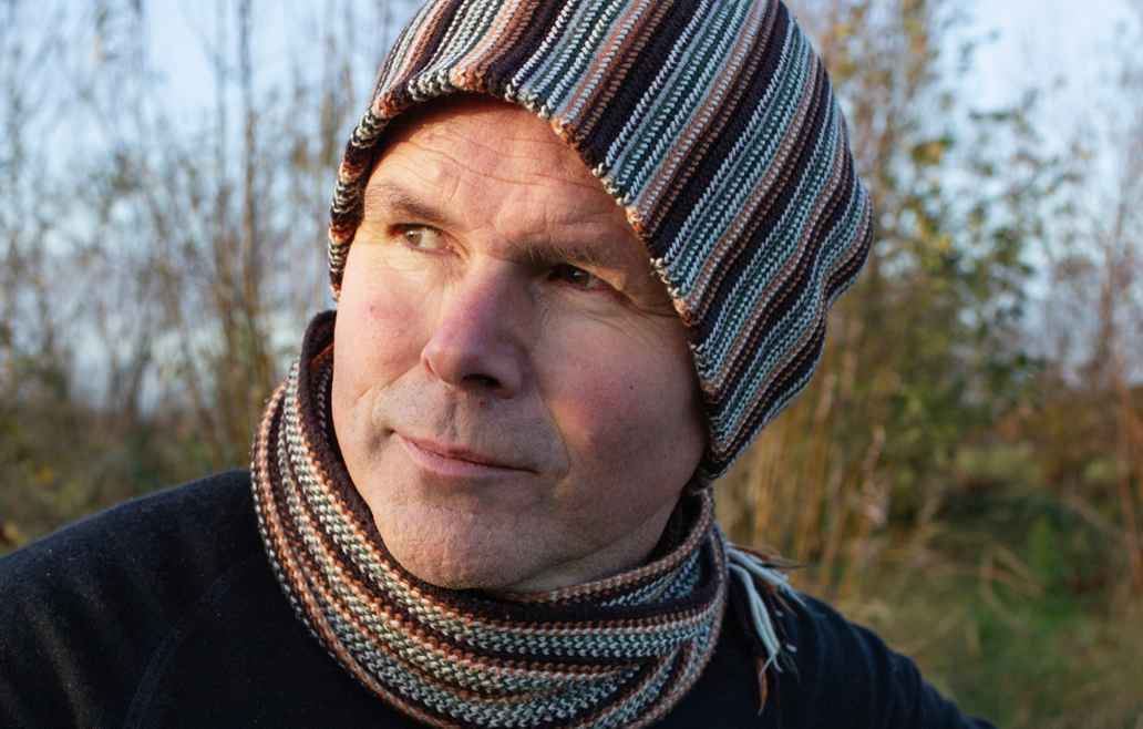 Jos maakt 'broeinesten’ van leven